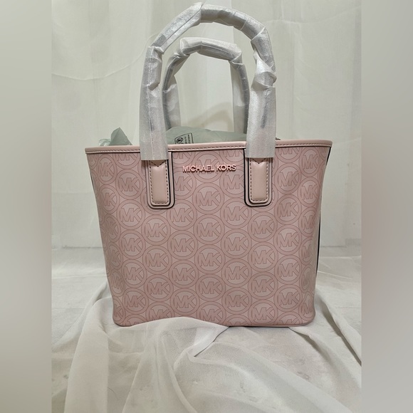 michael kors outlet | Bags | Nwt Michael Kors Outlet Jodie Small Logo ...